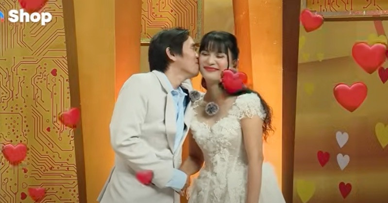 Nên duyên với tài xế taxi quen qua mạng, nữ diễn viên có cuộc hôn nhân thú vị