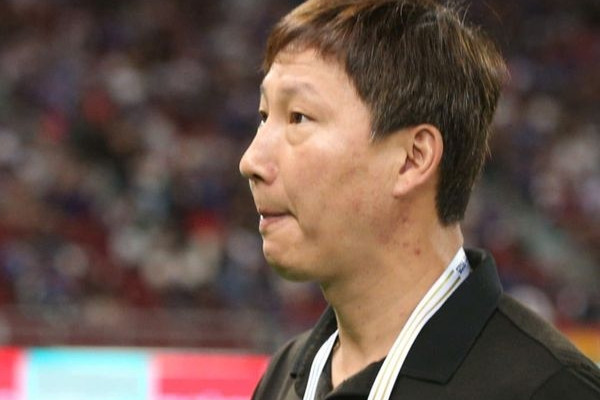 HLV Kim Sang-sik không được chủ nhà Thái Lan trao HCV SEA Games, lý do ...