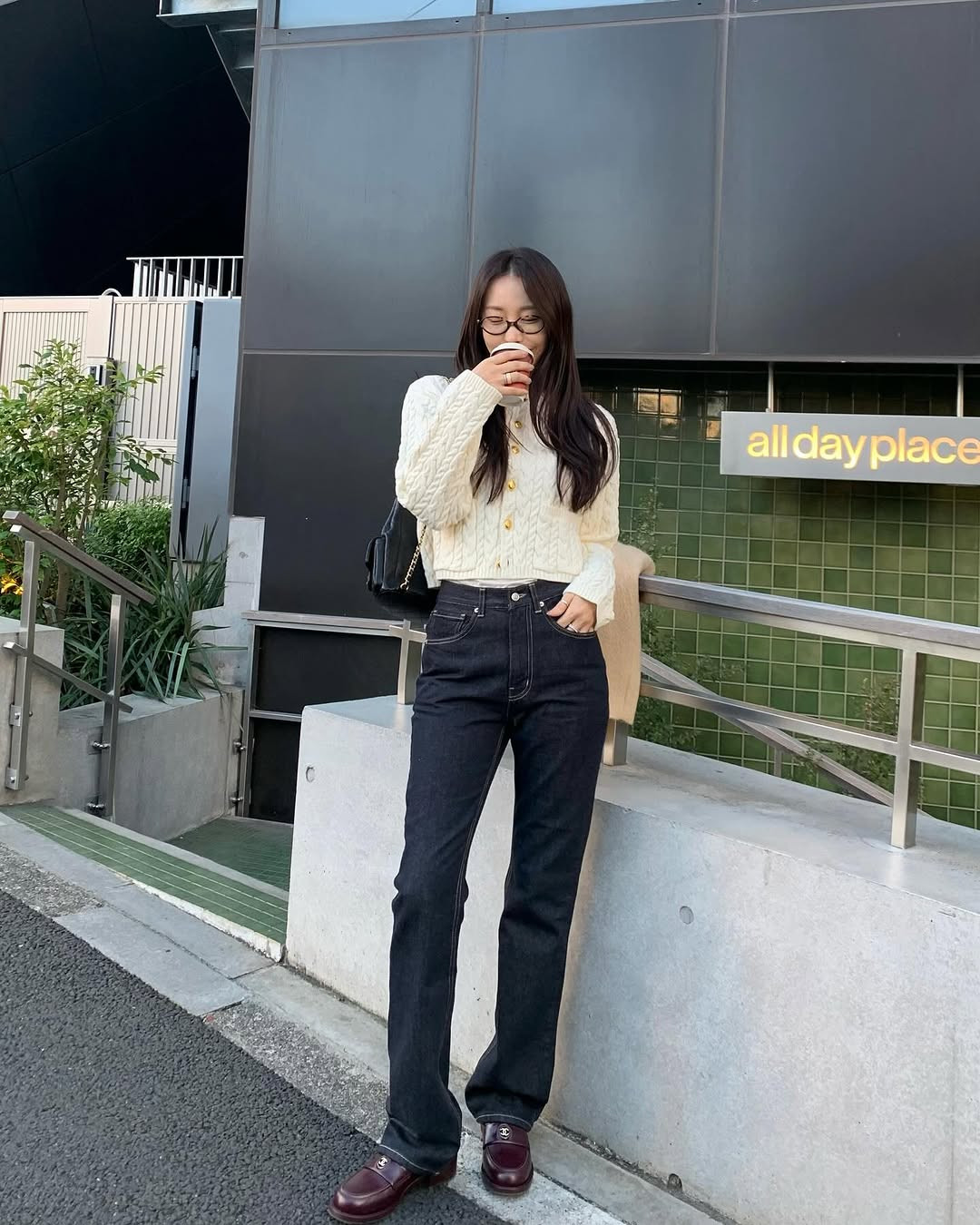 4 kiểu quần hack dáng đỉnh cao, kéo chân dài miên man