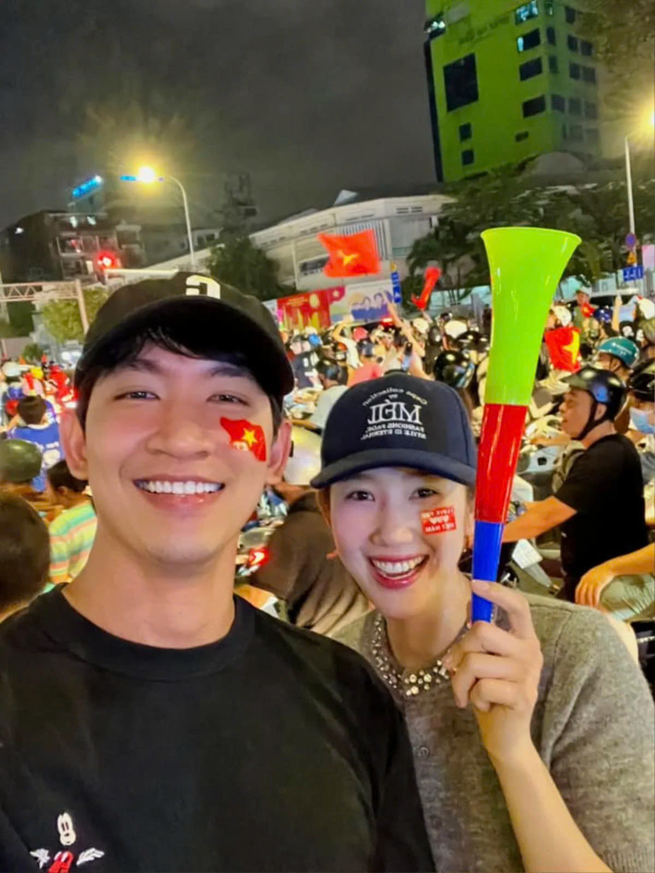 Thúy Ngân - Võ Cảnh: Cặp đôi phim giả tình thật của showbiz Việt?