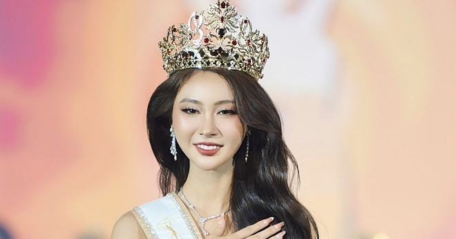 Thanh Thảo đăng quang Hoa hậu Văn hóa Hữu nghị Quốc tế 2025