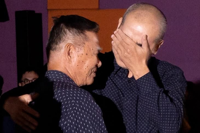 Đạo diễn Bùi Thạc Chuyên xin lỗi về chuyện tình Tư Đạp Ba Hương trong ...