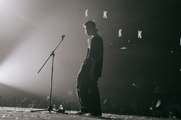 Rapper MCK làm điều điên rồ