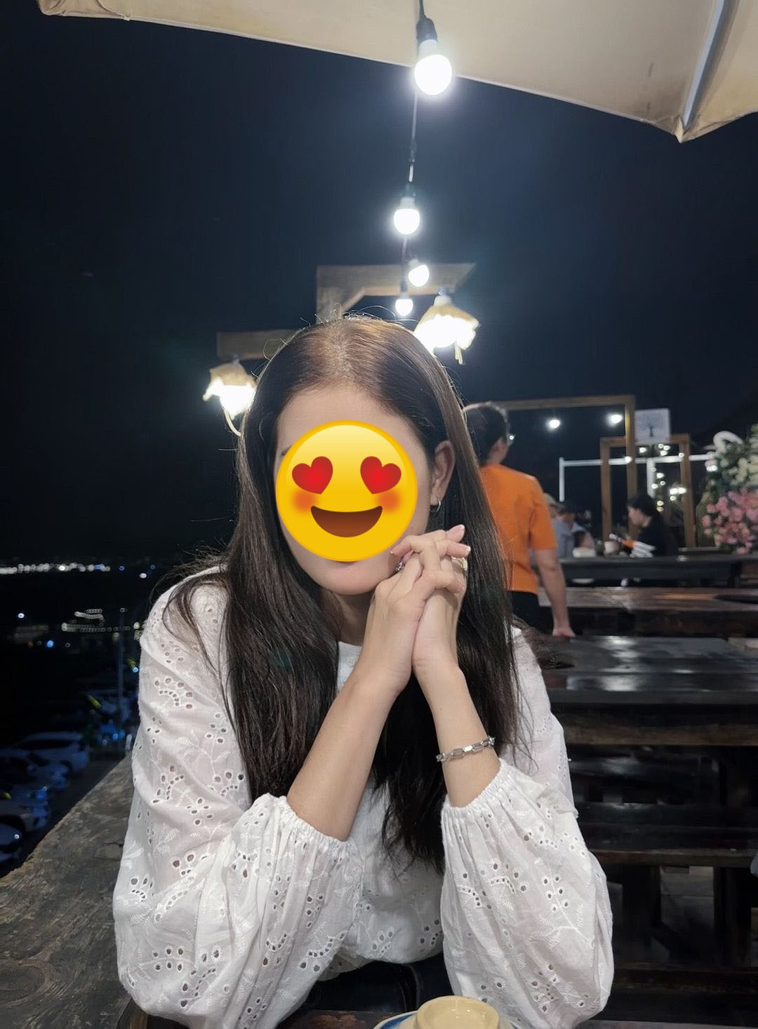 Đã có in4 chàng quân nhân siêu đẹp trai nổi khắp MXH với clip 3 giây xuống ô tô