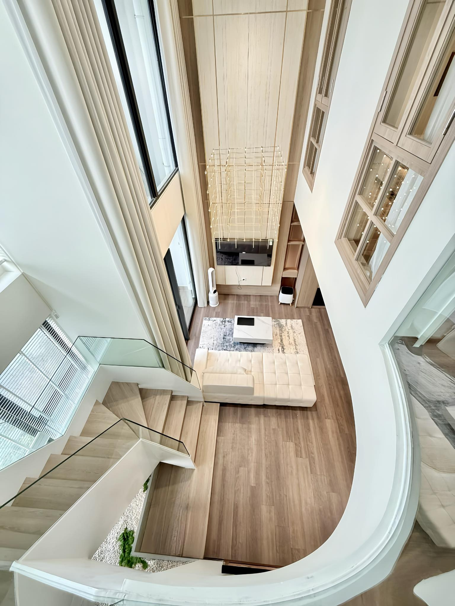 Ly Kute khoe sở hữu loạt bất động sản, sống chuẩn phú bà sau 2 năm lấy ...