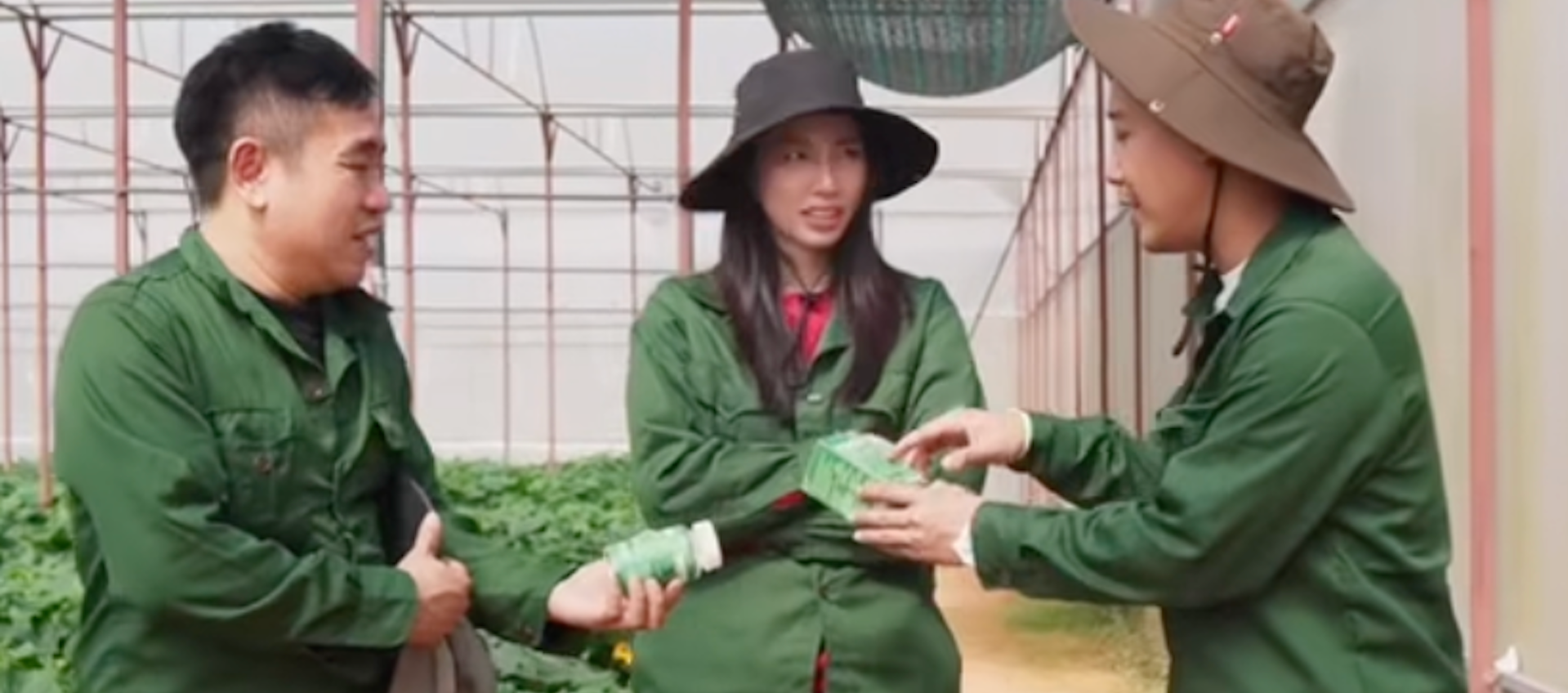 Hoa hậu Thùy Tiên bị bắt và sự lừa dối kinh khủng về nguyên liệu kẹo rau củ Kera