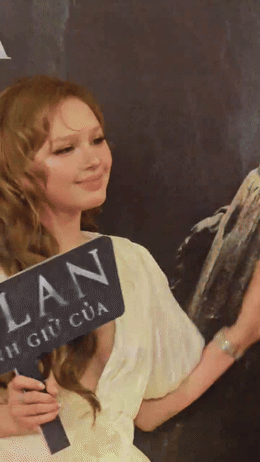 Xoài Non bị soi vóc dáng phát tướng qua camera thường, khác xa ảnh tự đăng