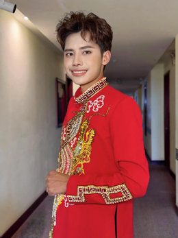 Lai Thai thí sinh gây bão khi lọt top 5 Nam vương Campuchia