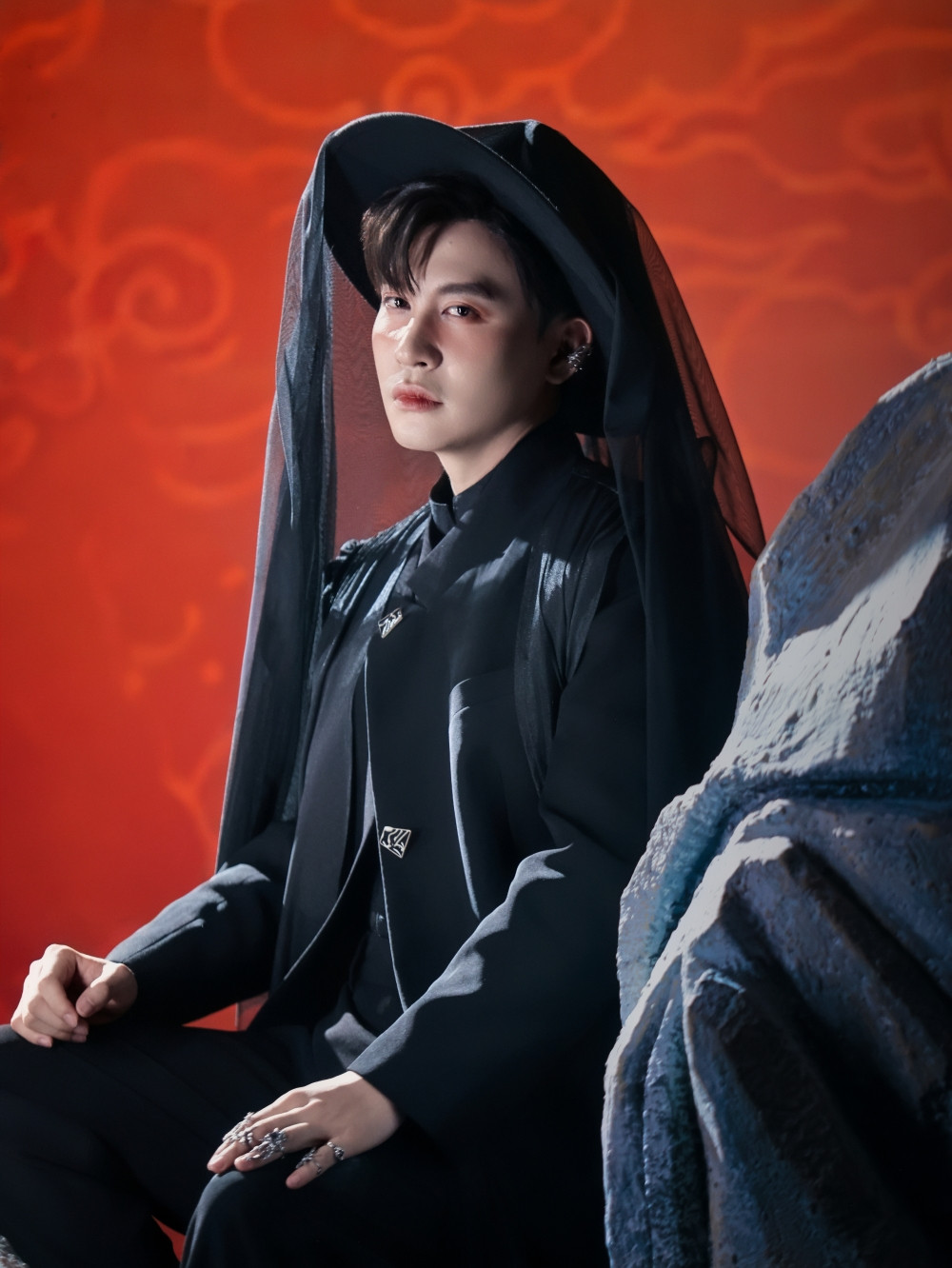 Phạm Anh Duy tung MV mới trước thềm đi concert ‘Anh trai say hi’ ở Mỹ