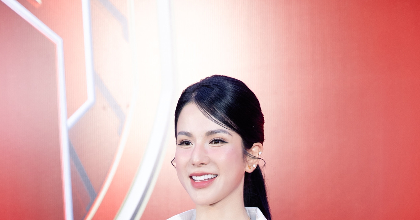 Phỏng vấn nóng Diệp Lâm Anh: Có thế lực ngầm nào đó tấn công tôi