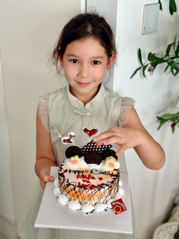 Những nàng công chúa lai tây nhà sao Việt, xinh như hoa hậu