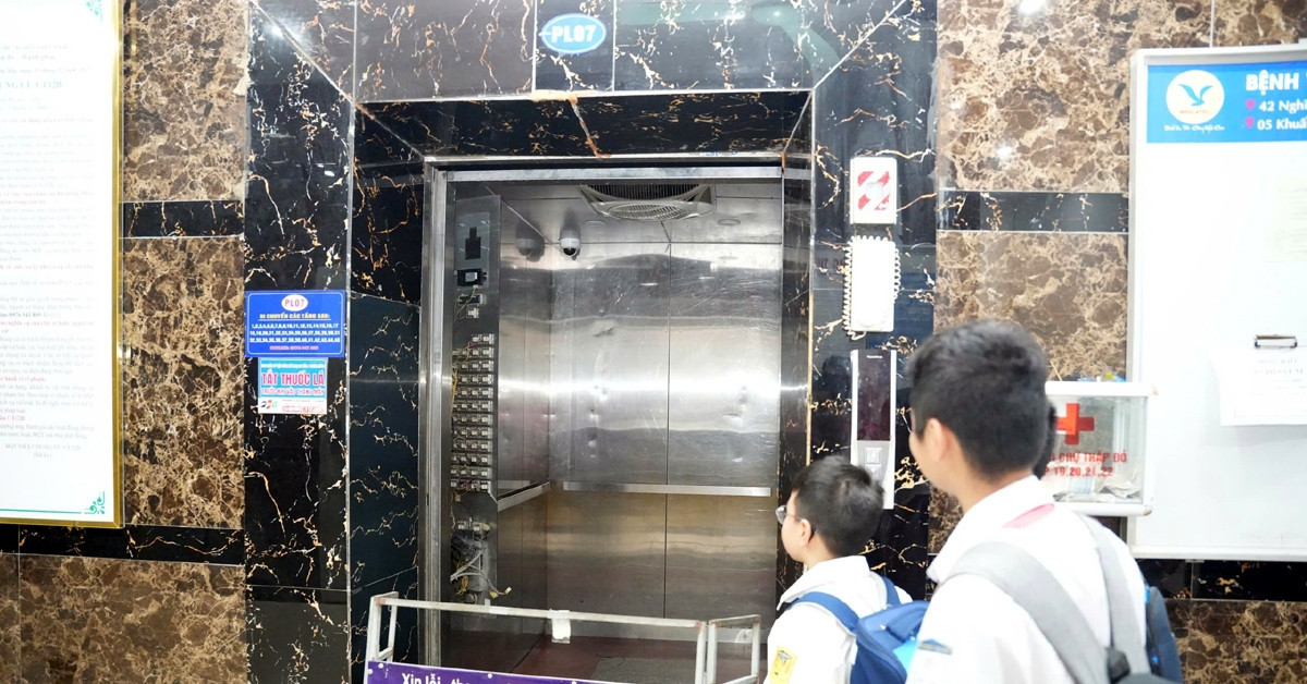 Ban quản trị nói về tin 'đền 2 tỷ' vụ 3 bé trai ném dép hỏng thang máy ...